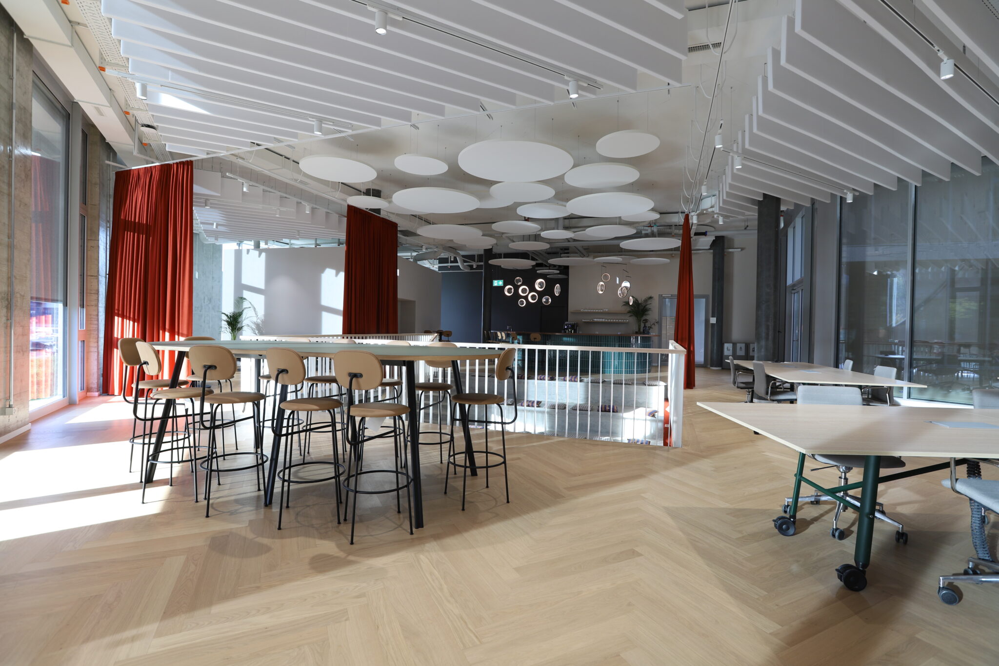 Salles de conférence, team building, lieux événementiels